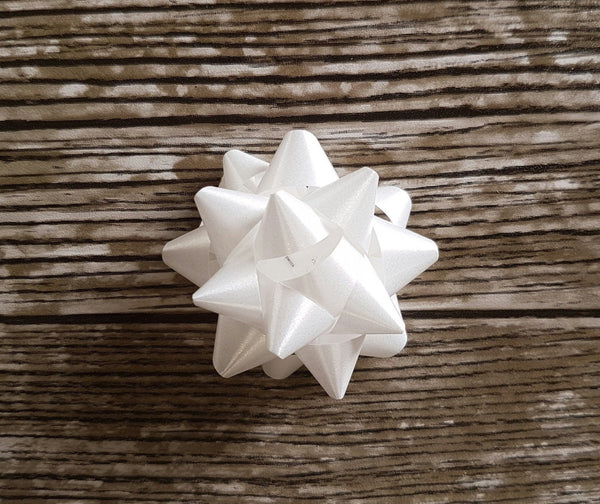 Stick on White Star Bow 55mm | Giftwrapit | Giftwrapit